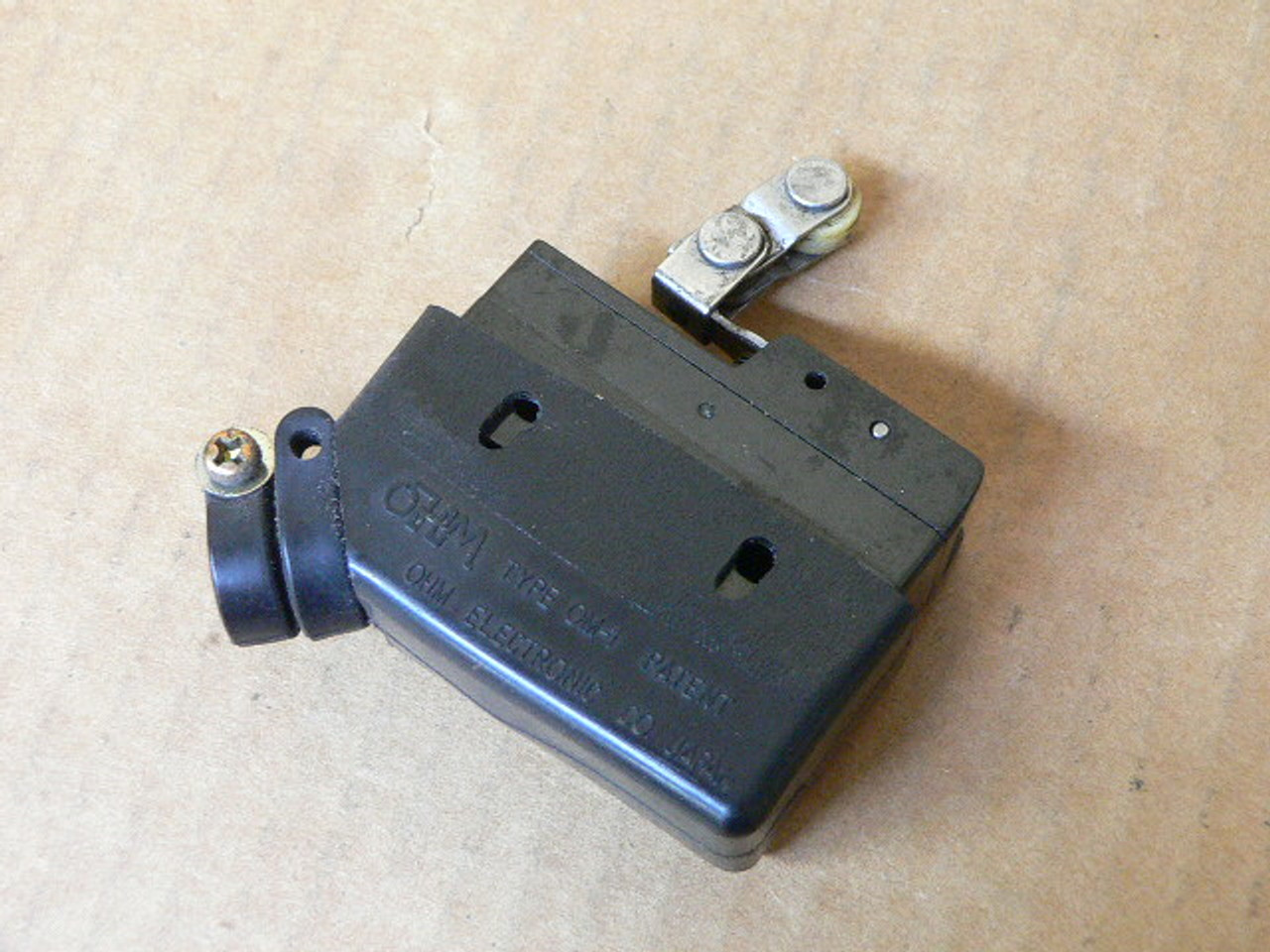 Omron Z 15gw2277 B Micro Switch Short Roller Lever Limit Switch Fen